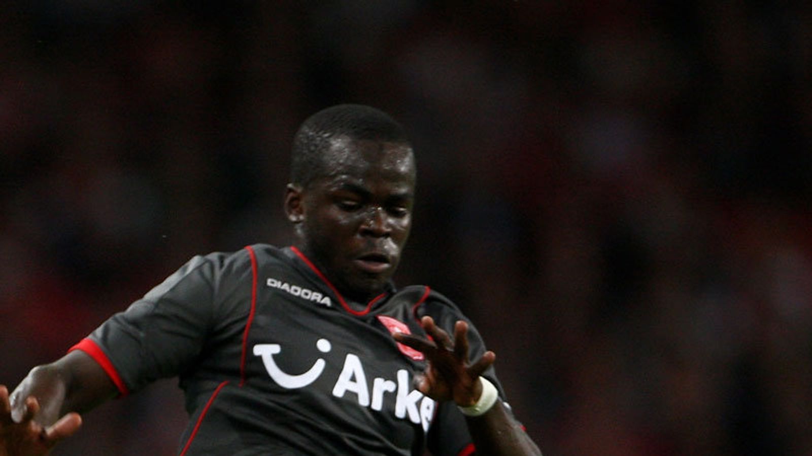 Tiote tempted by France | Football News | Sky Sports