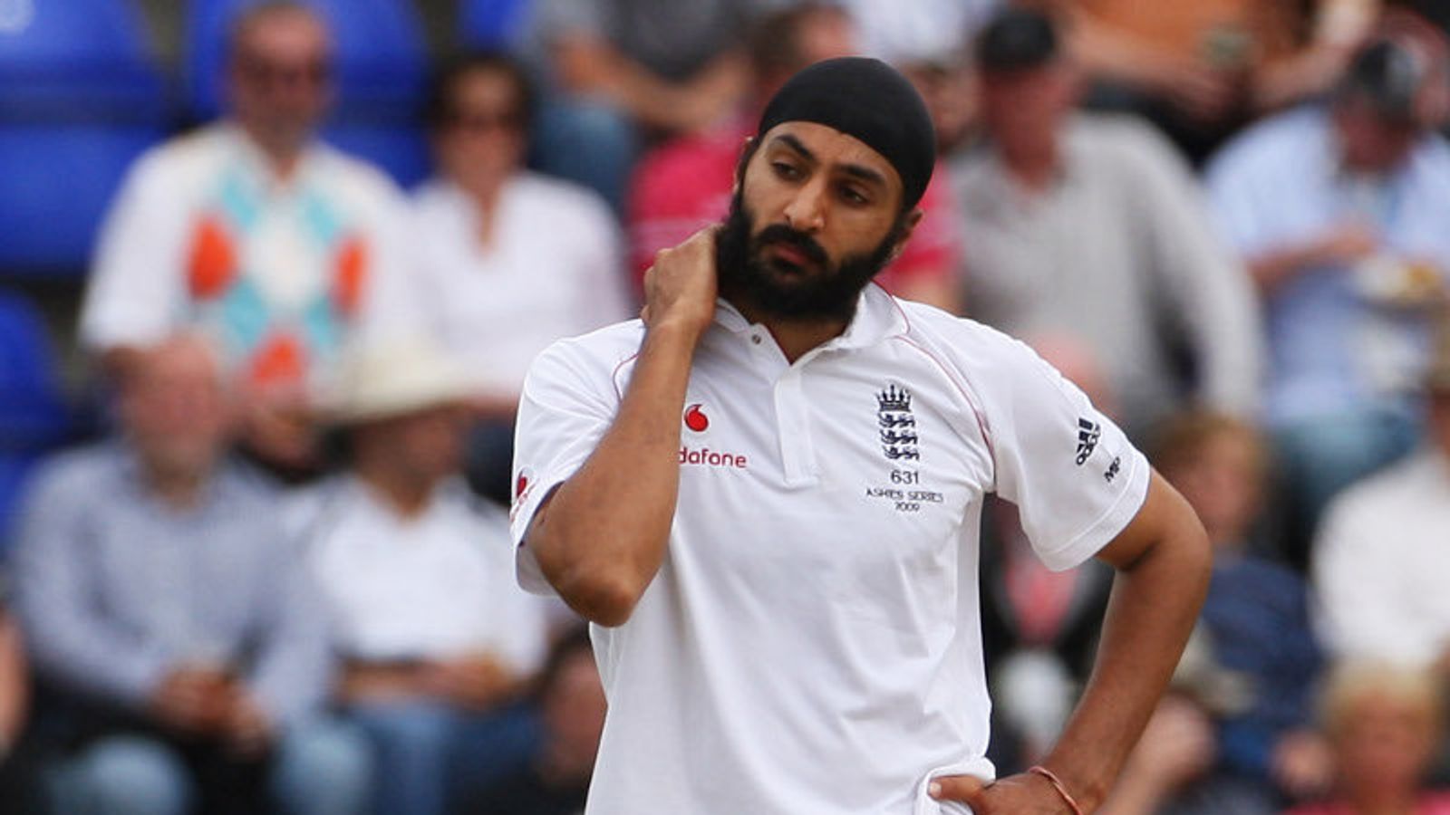 England edge out Panesar | Cricket News | Sky Sports