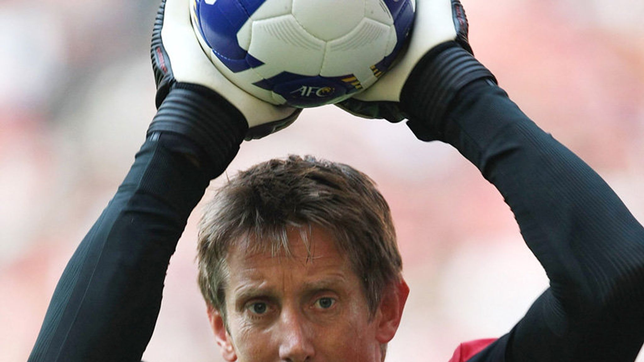 Van der Sar returns to training | Football News | Sky Sports