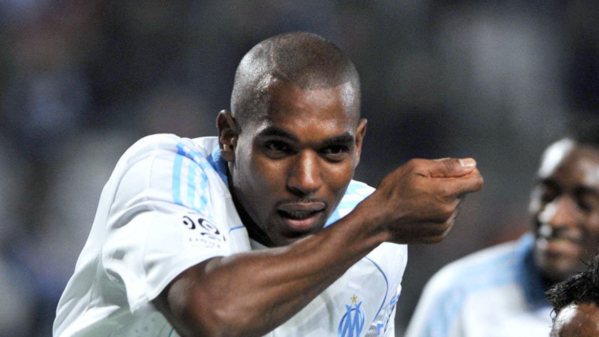 Wolves bring in Zubar | Football News | Sky Sports