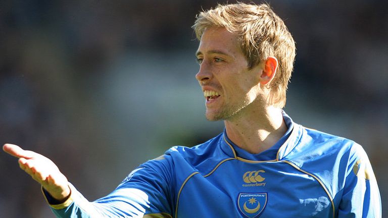 Bruce hopes to win Crouch chase | Football News | Sky Sports