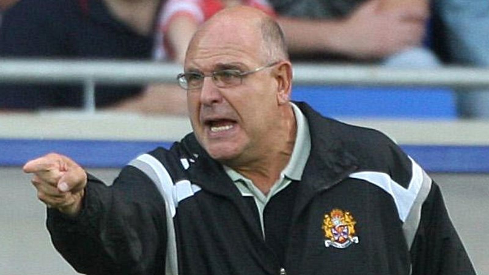 Arber lifts Daggers to summit | Football News | Sky Sports