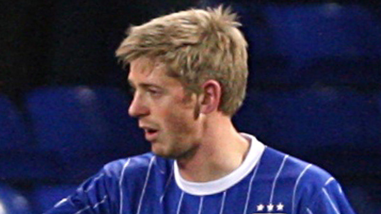 Last-gasp Stead seals win | Football News | Sky Sports