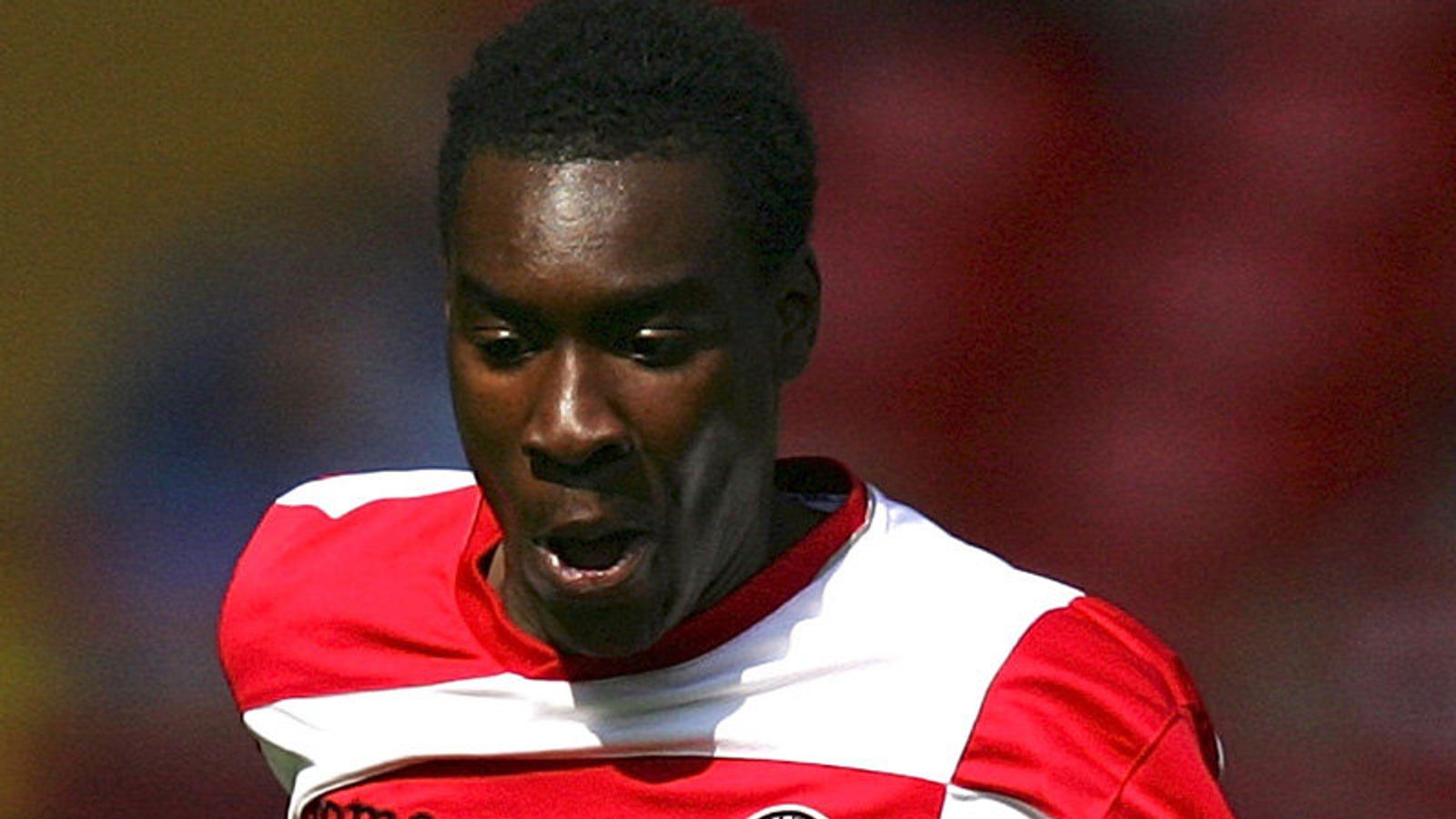 Chase on for Addicks ace | Football News | Sky Sports