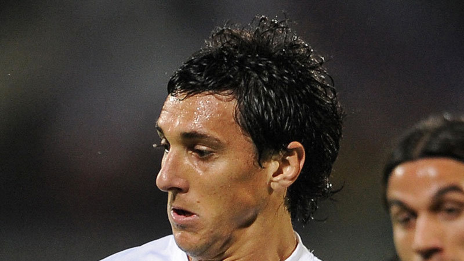 Burdisso off to Roma | Football News | Sky Sports