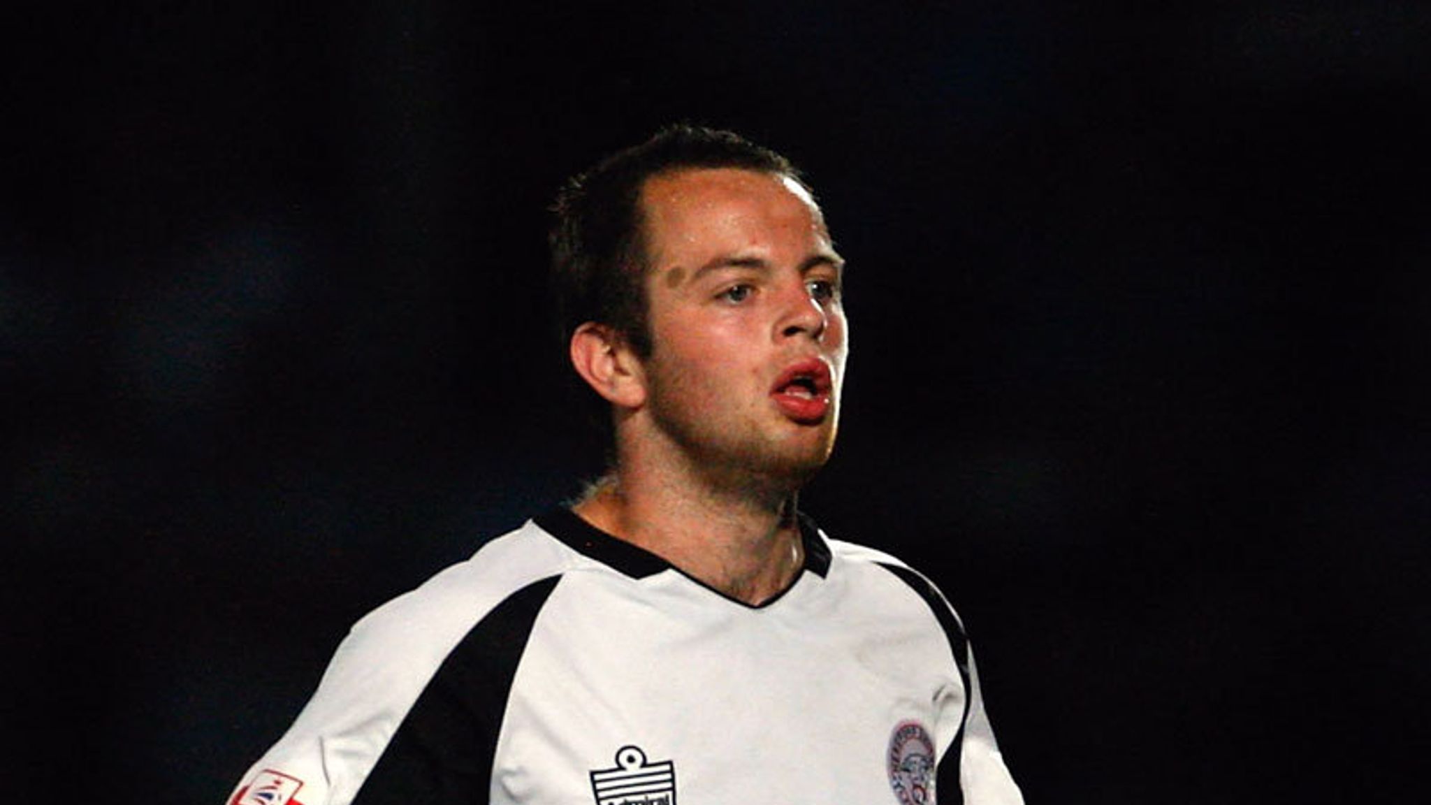 Bulls rescue Robins draw | Football News | Sky Sports