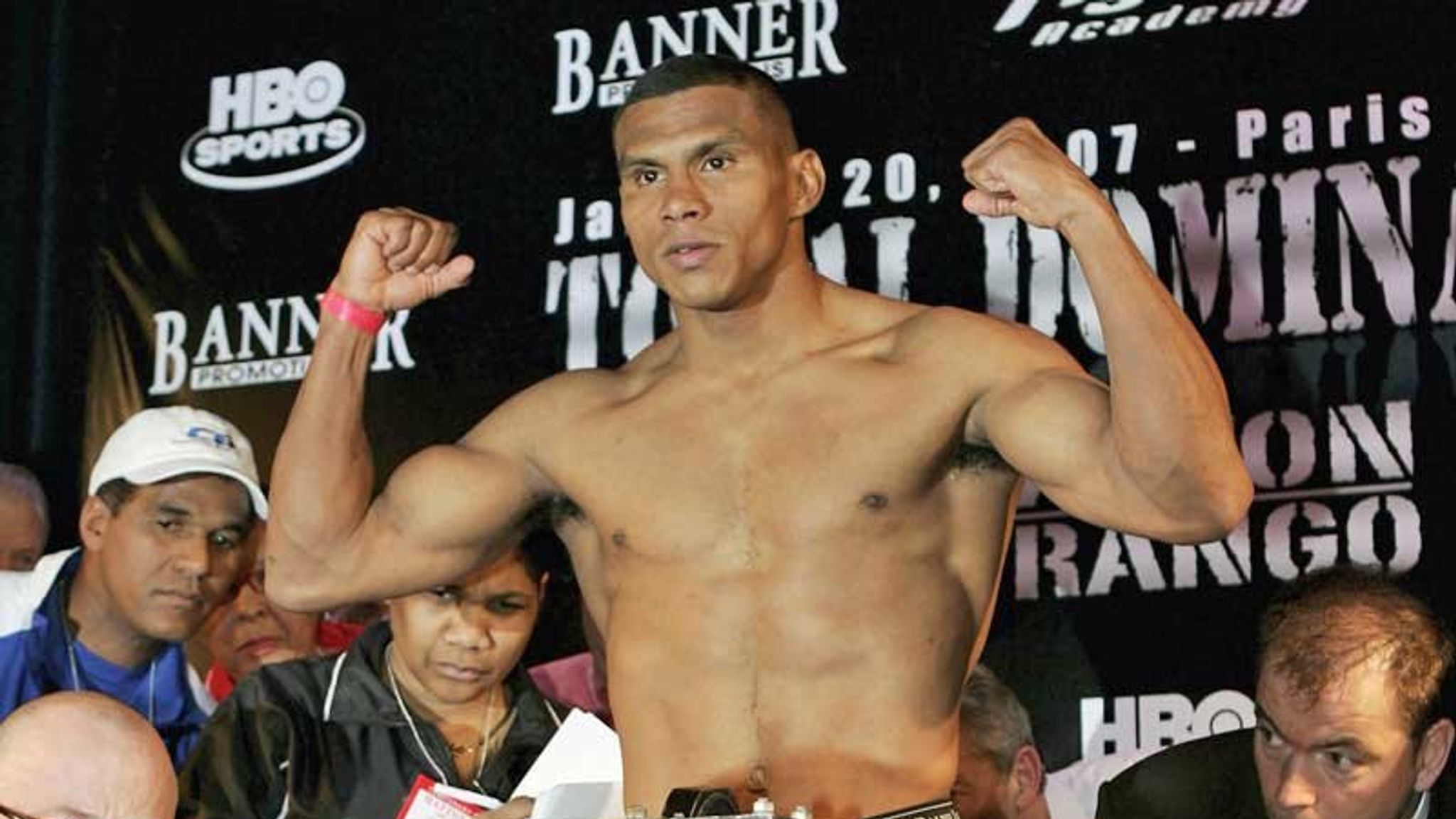 Urango survives a scare | Boxing News | Sky Sports