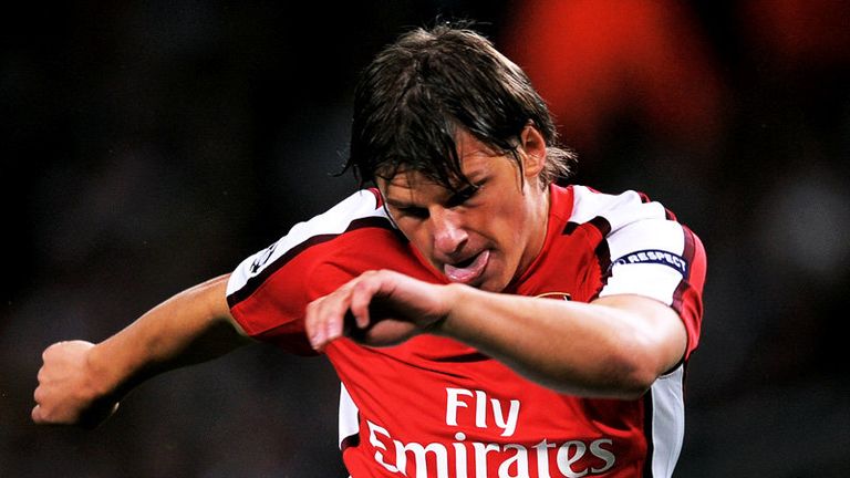 Arshavin blow for Gunners | Football News | Sky Sports