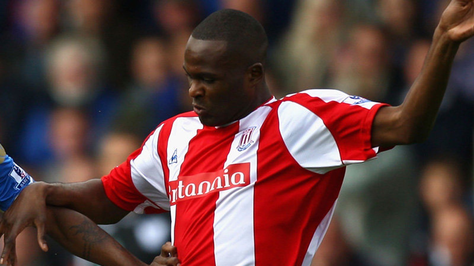 Clarets capture Cort | Football News | Sky Sports