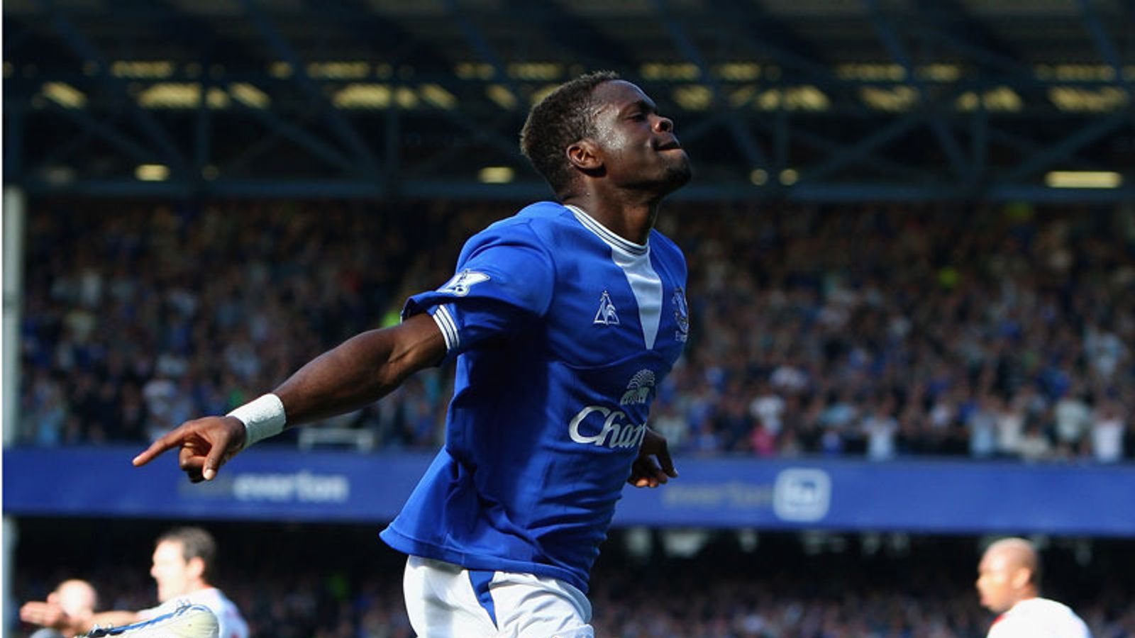 Saha has Moyes smiling | Football News | Sky Sports