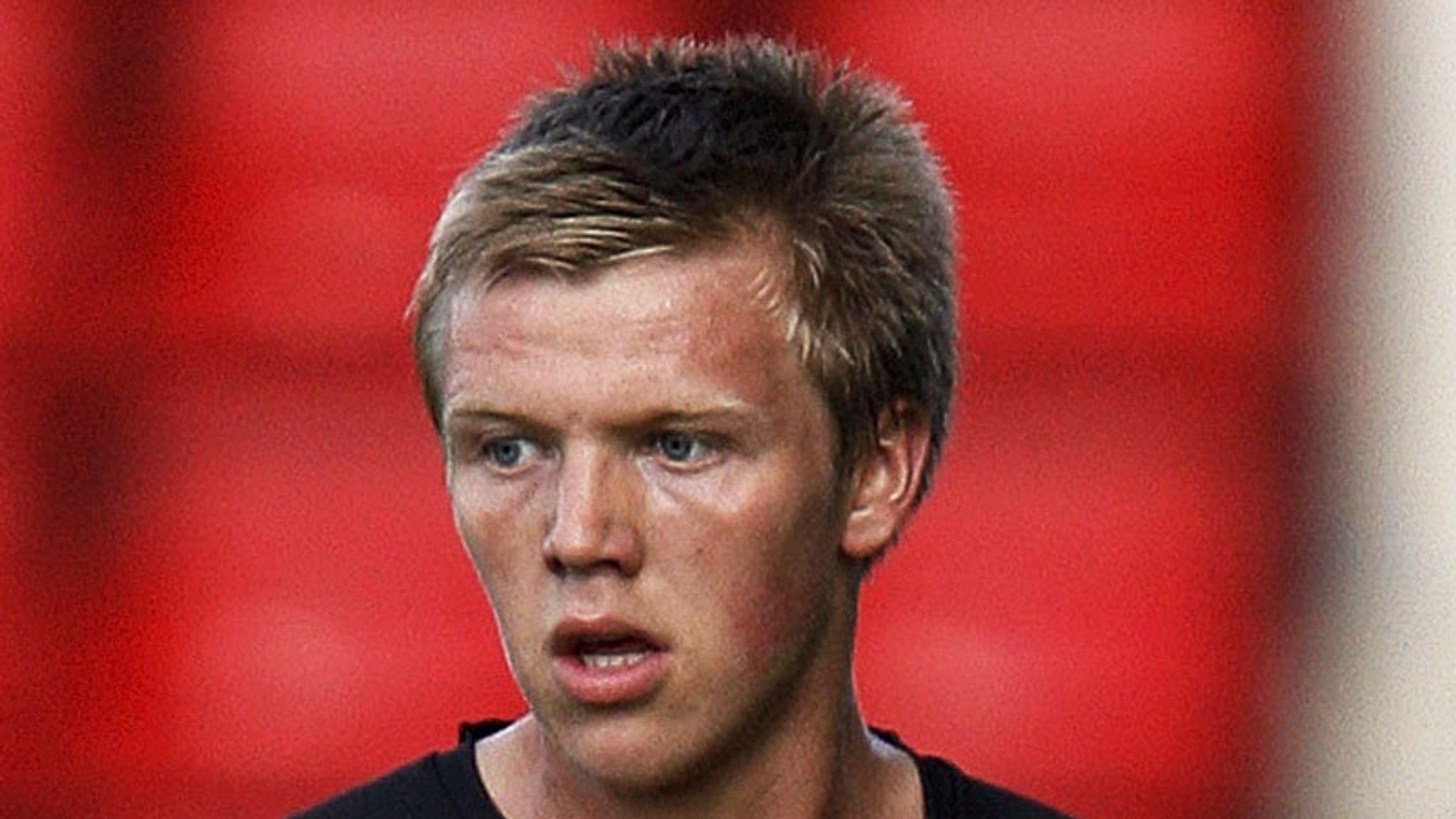 Mariners land Featherstone | Football News | Sky Sports