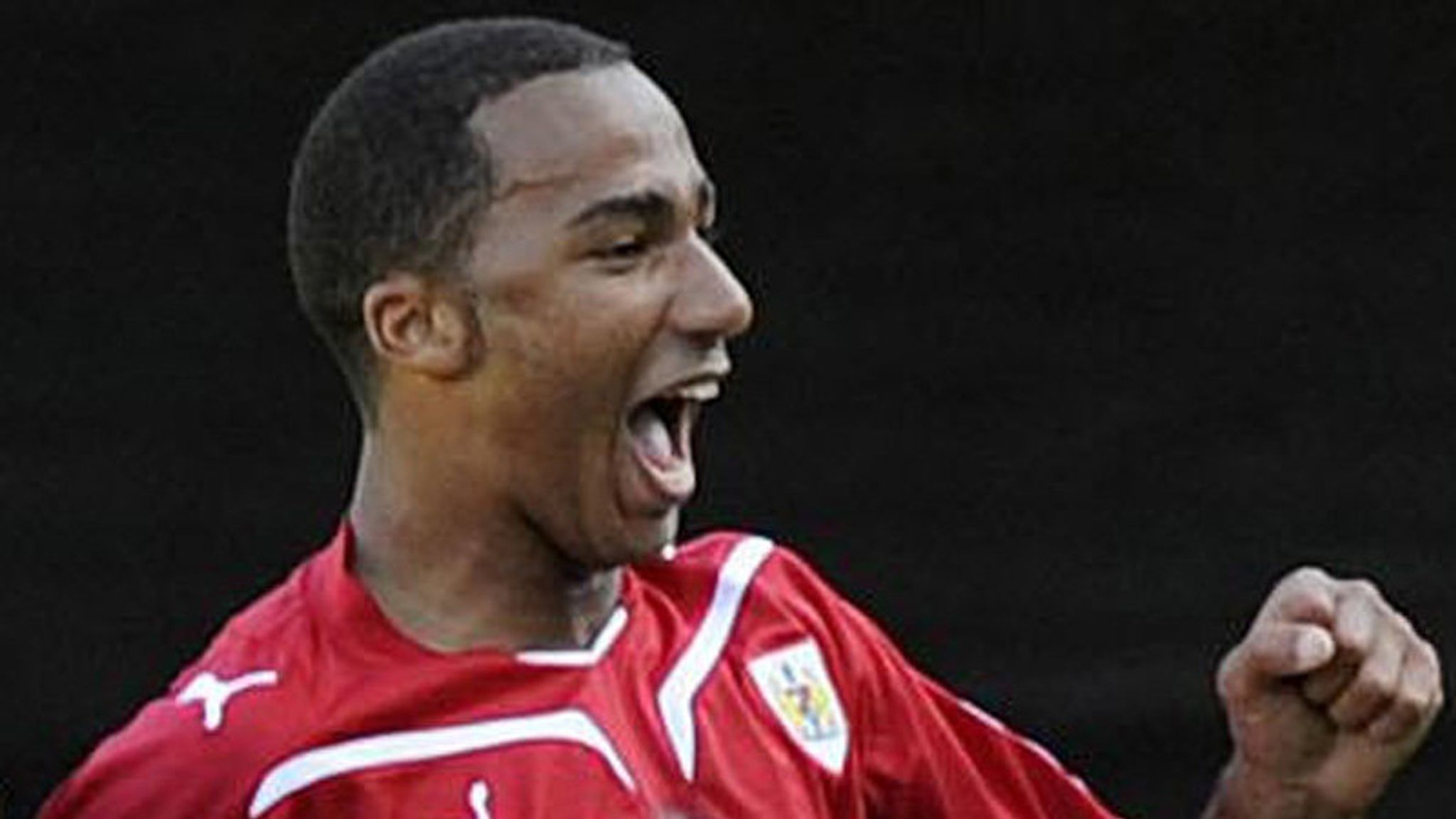 Robins moving up after Iron win | Football News | Sky Sports