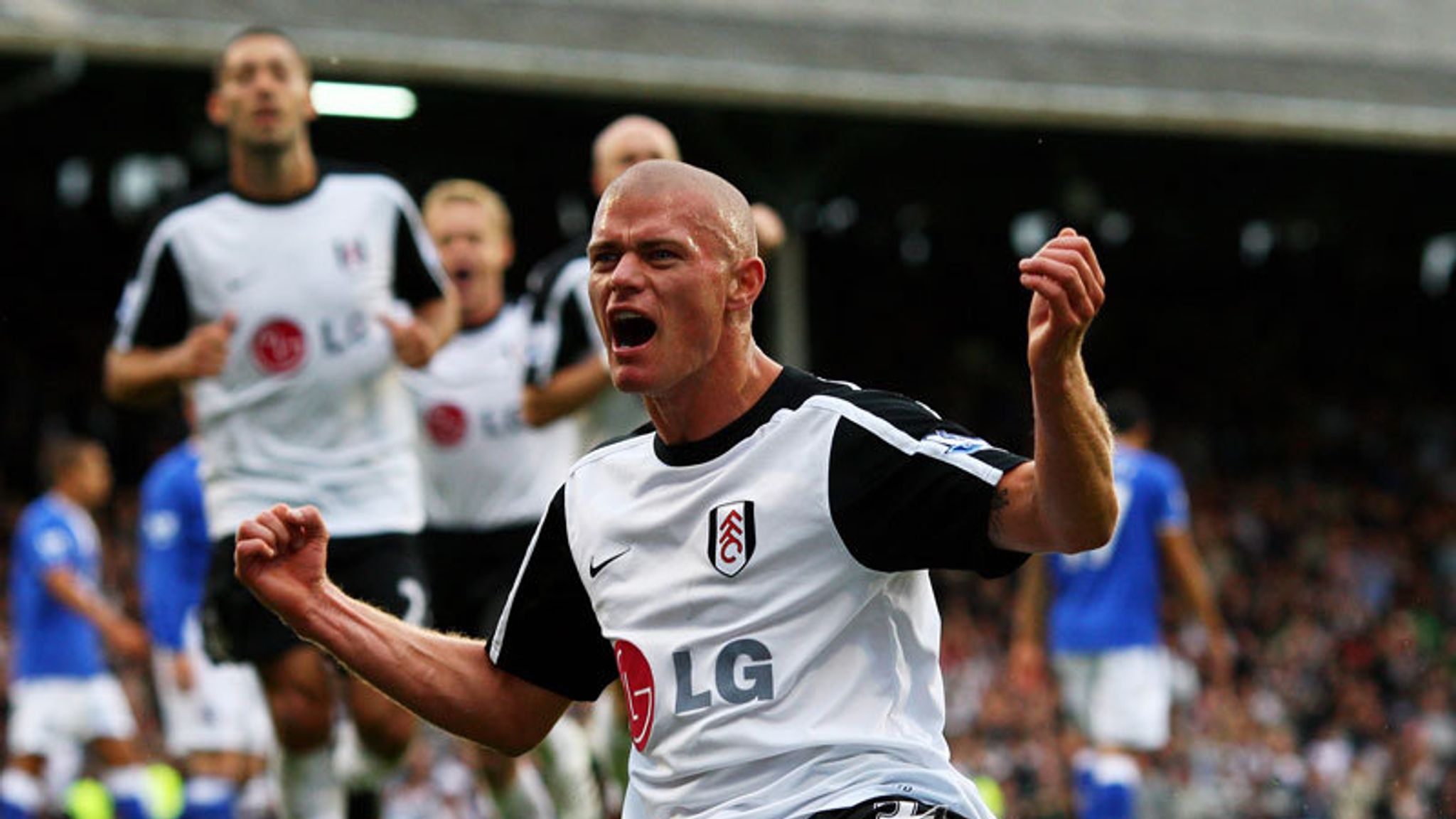 Reds move for Konchesky | Football News | Sky Sports