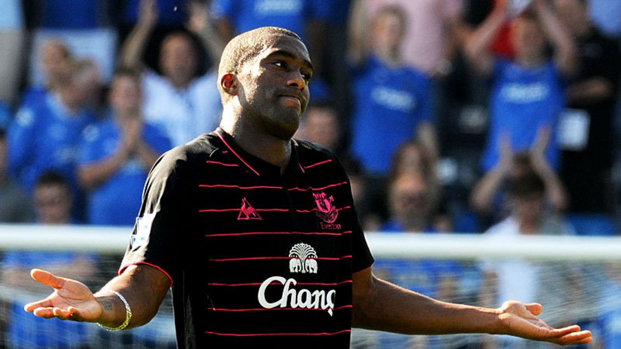 Distin happy to battle on | Football News | Sky Sports
