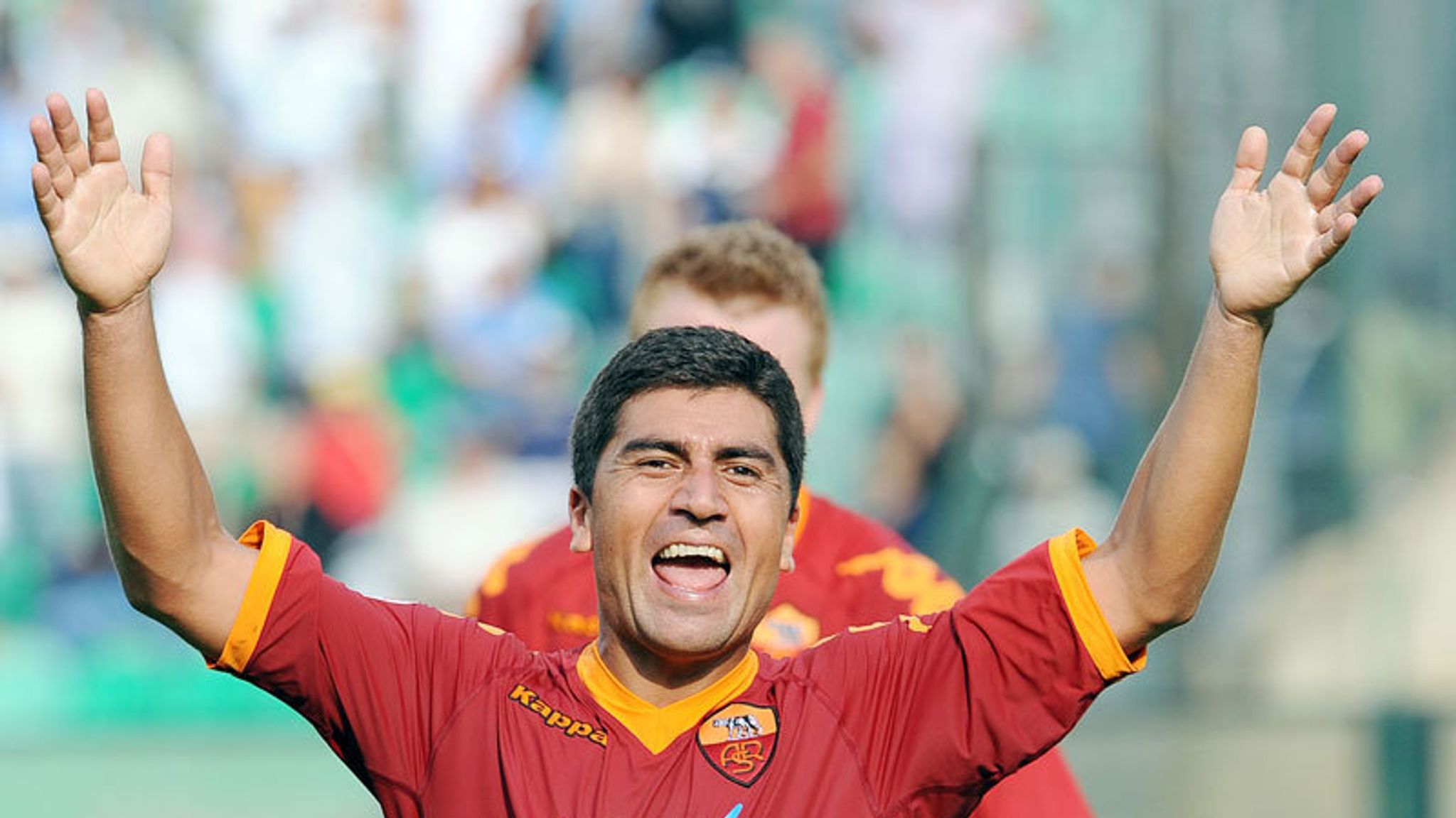 Pizarro spot on for Roma | Football News | Sky Sports