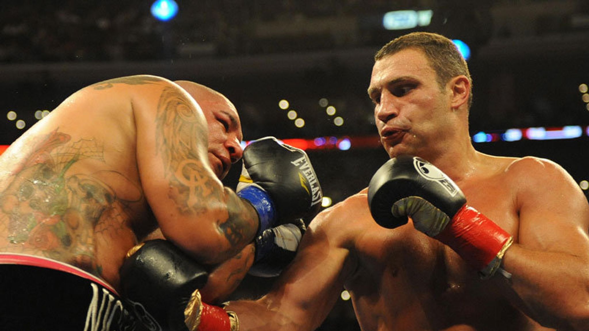 Klitschko retains title | Boxing News | Sky Sports