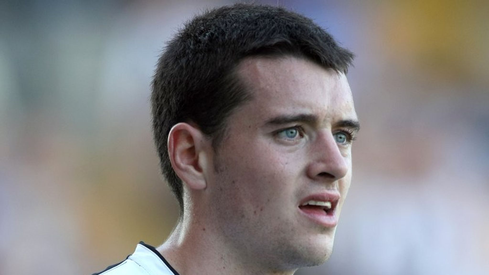 Magpies hope to keep Moloney | Football News | Sky Sports