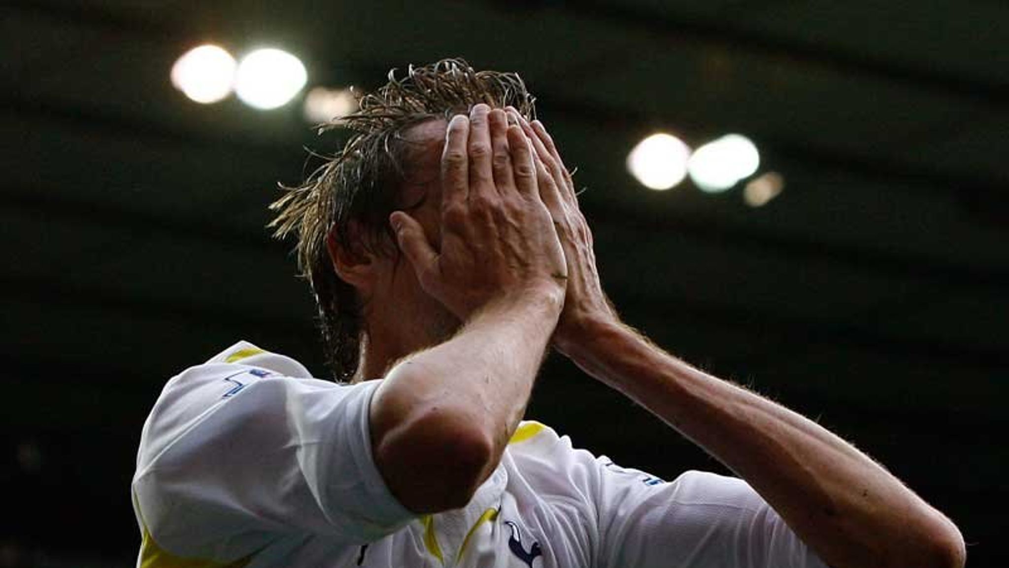 Crouch gunning for Arsenal | Football News | Sky Sports