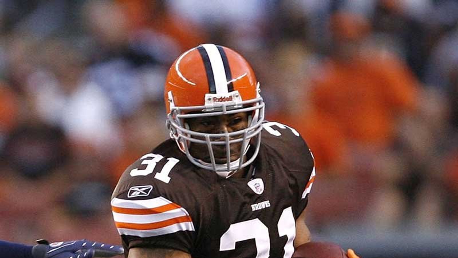 Lewis leaves Cleveland | NFL News | Sky Sports