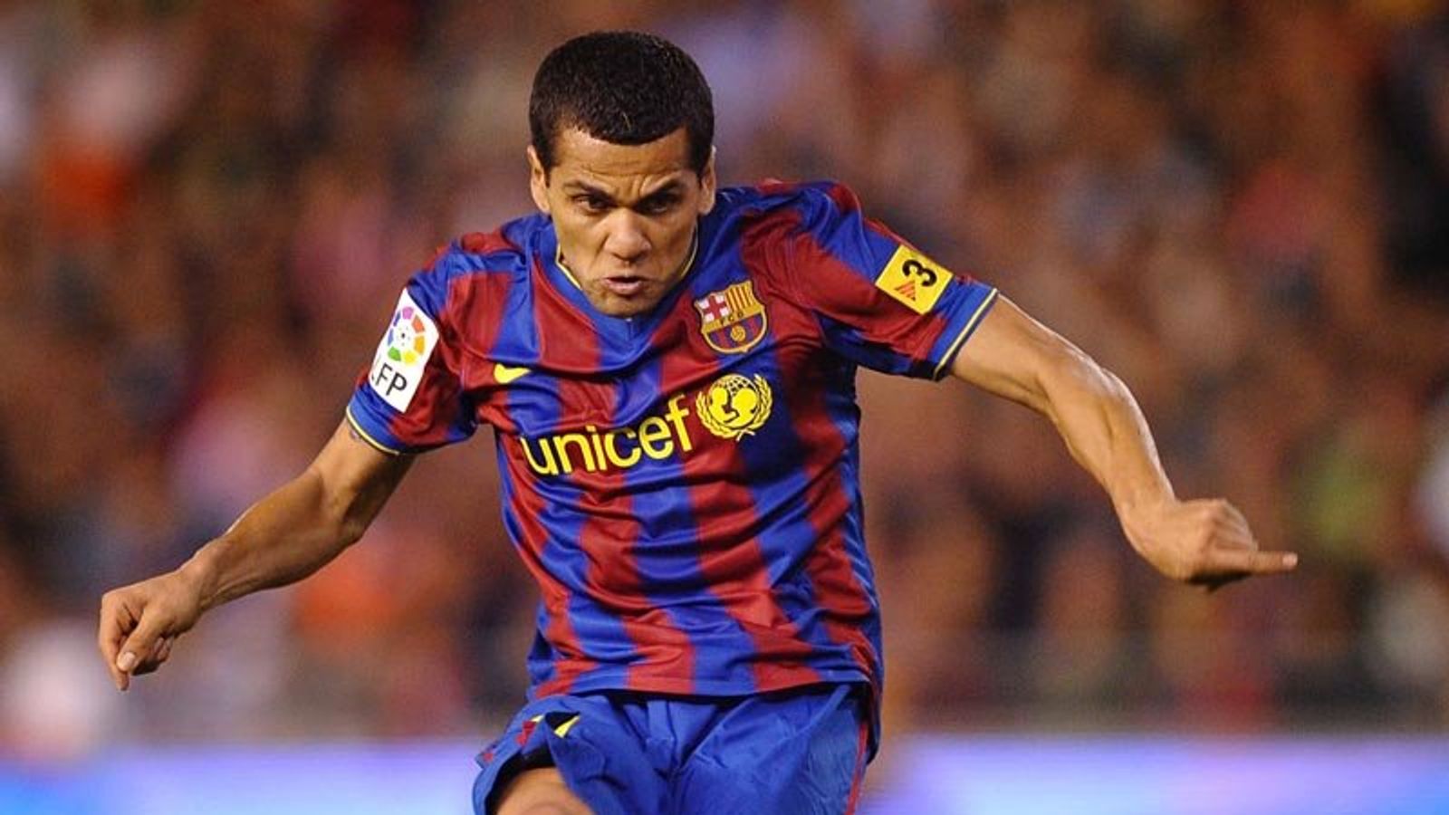 Barca keen on Alves stay | Football News | Sky Sports
