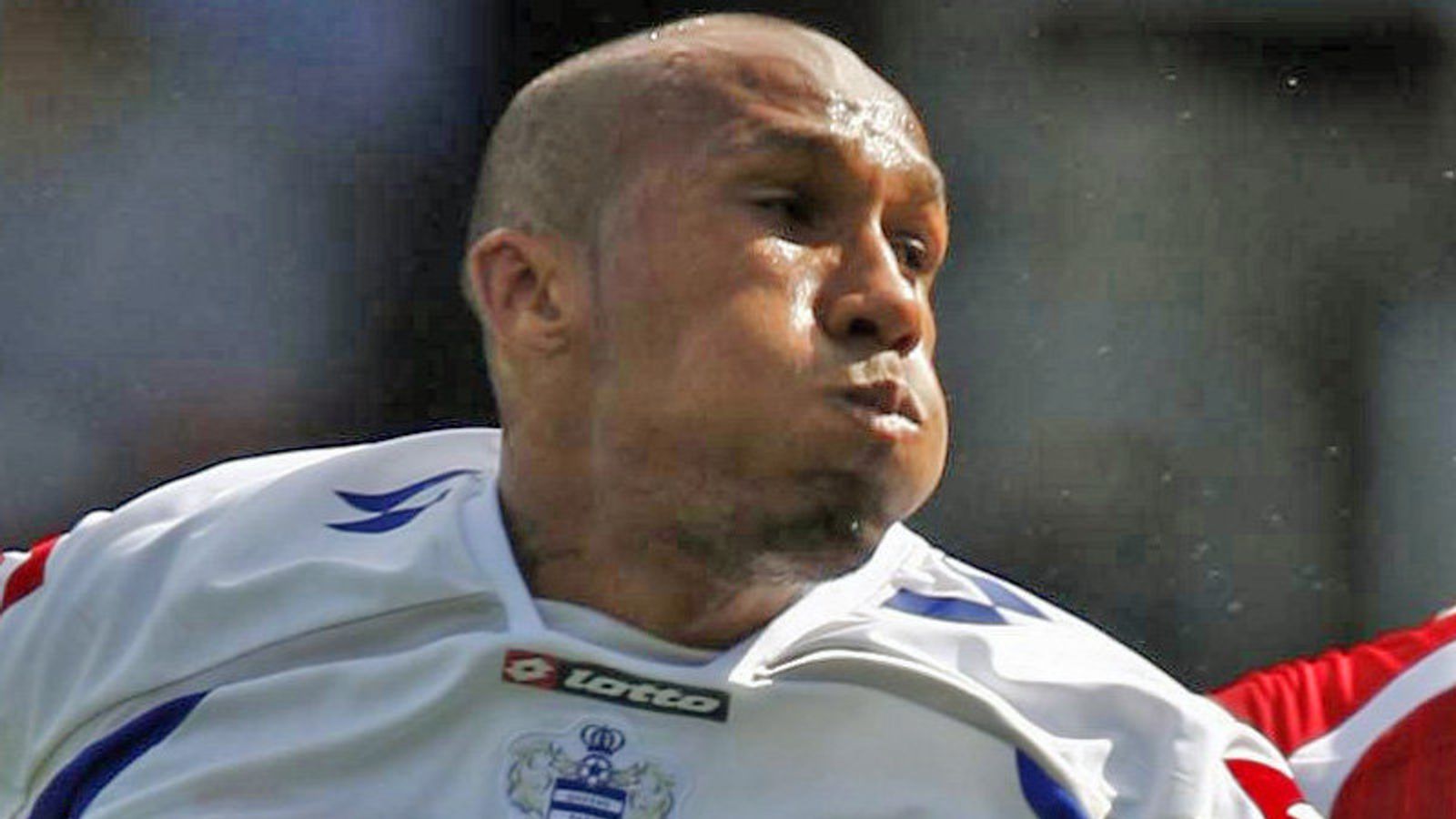 Hall makes Magpies move | Football News | Sky Sports