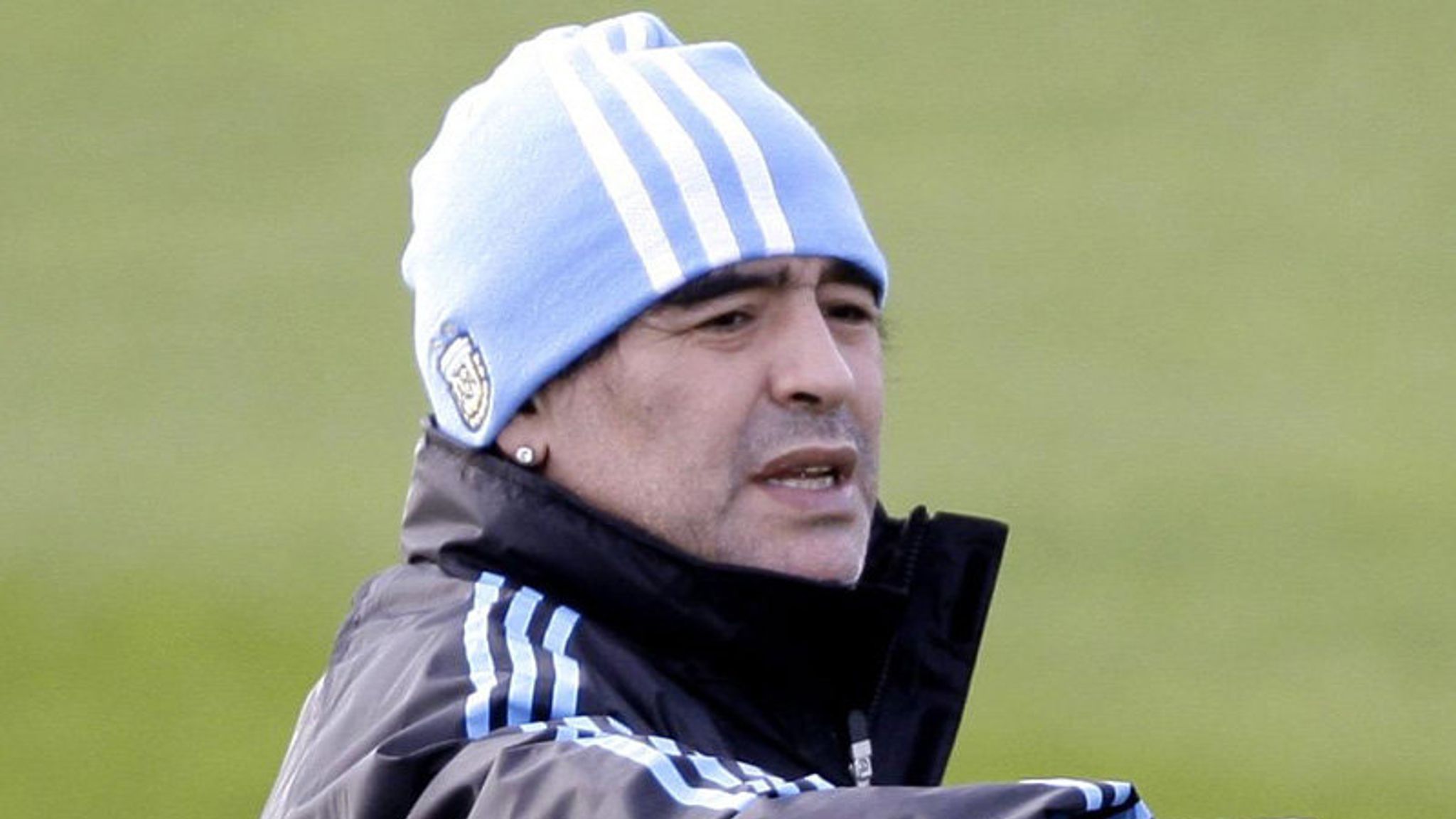 Maradona claims mistreatment | Football News | Sky Sports