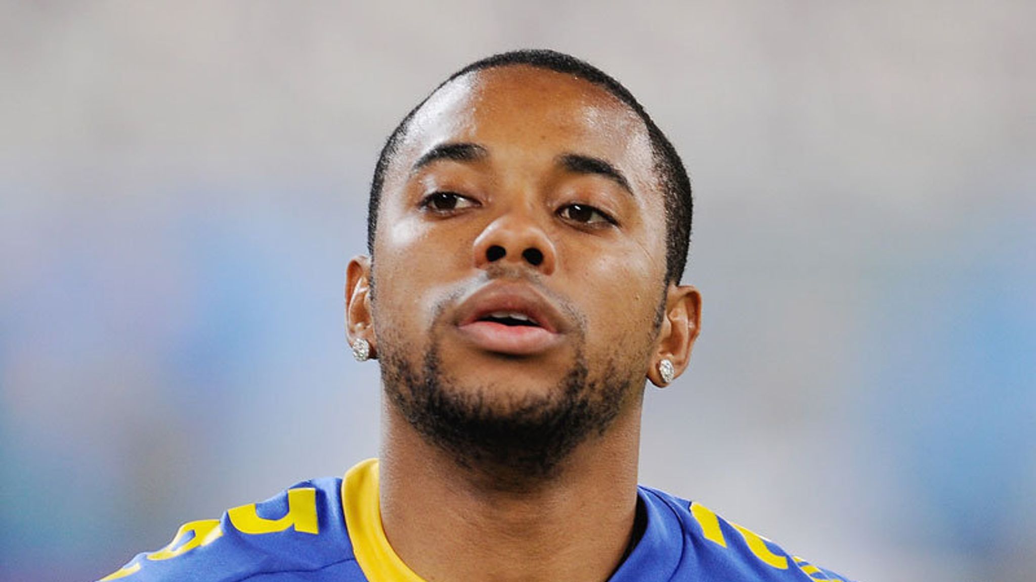 Santa Cruz - Robinho wants to go | Football News | Sky Sports