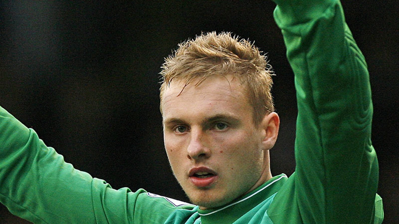 Stockdale commits to Cottagers | Football News | Sky Sports