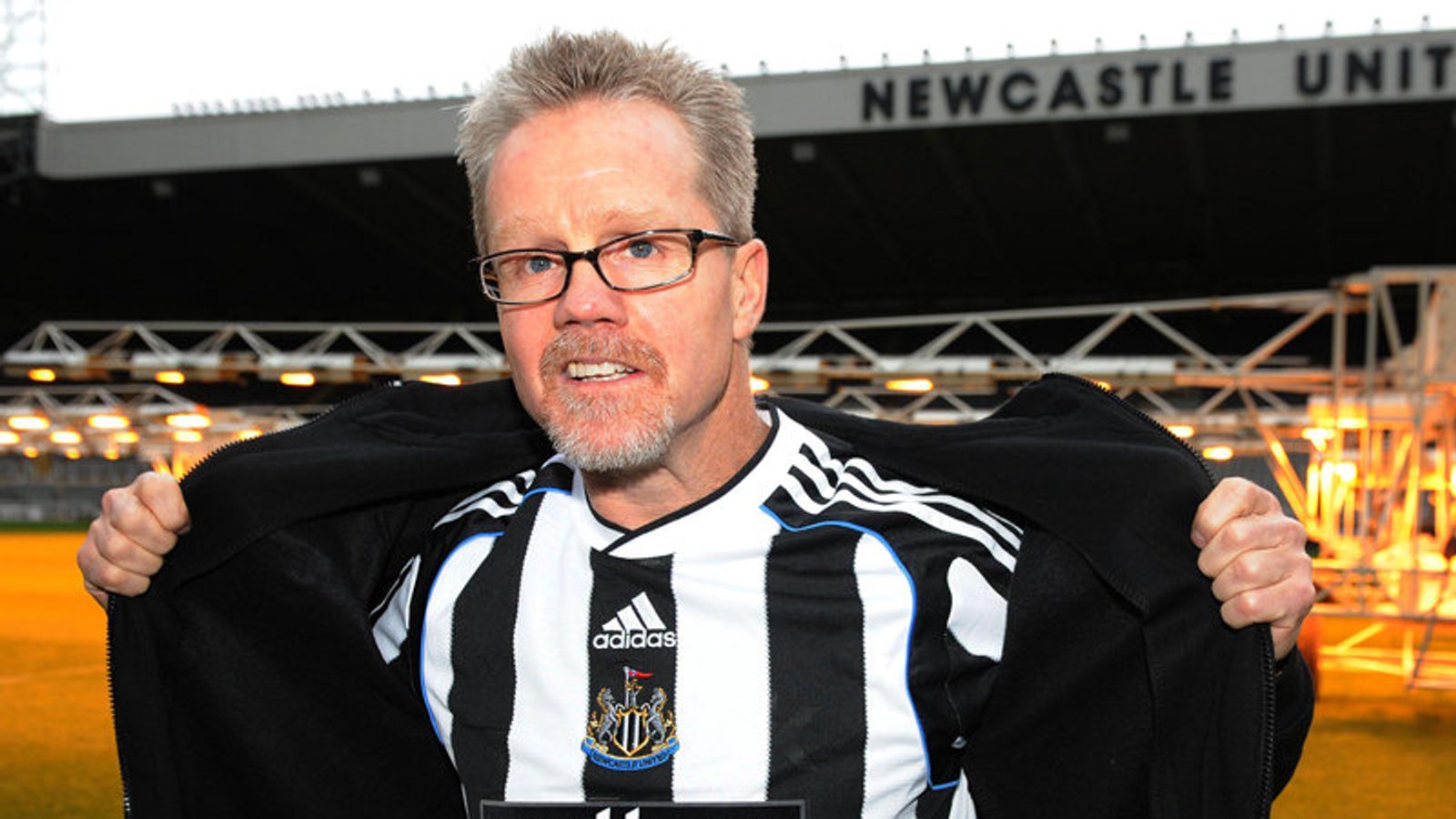 Taking it on the chin | Boxing News | Sky Sports