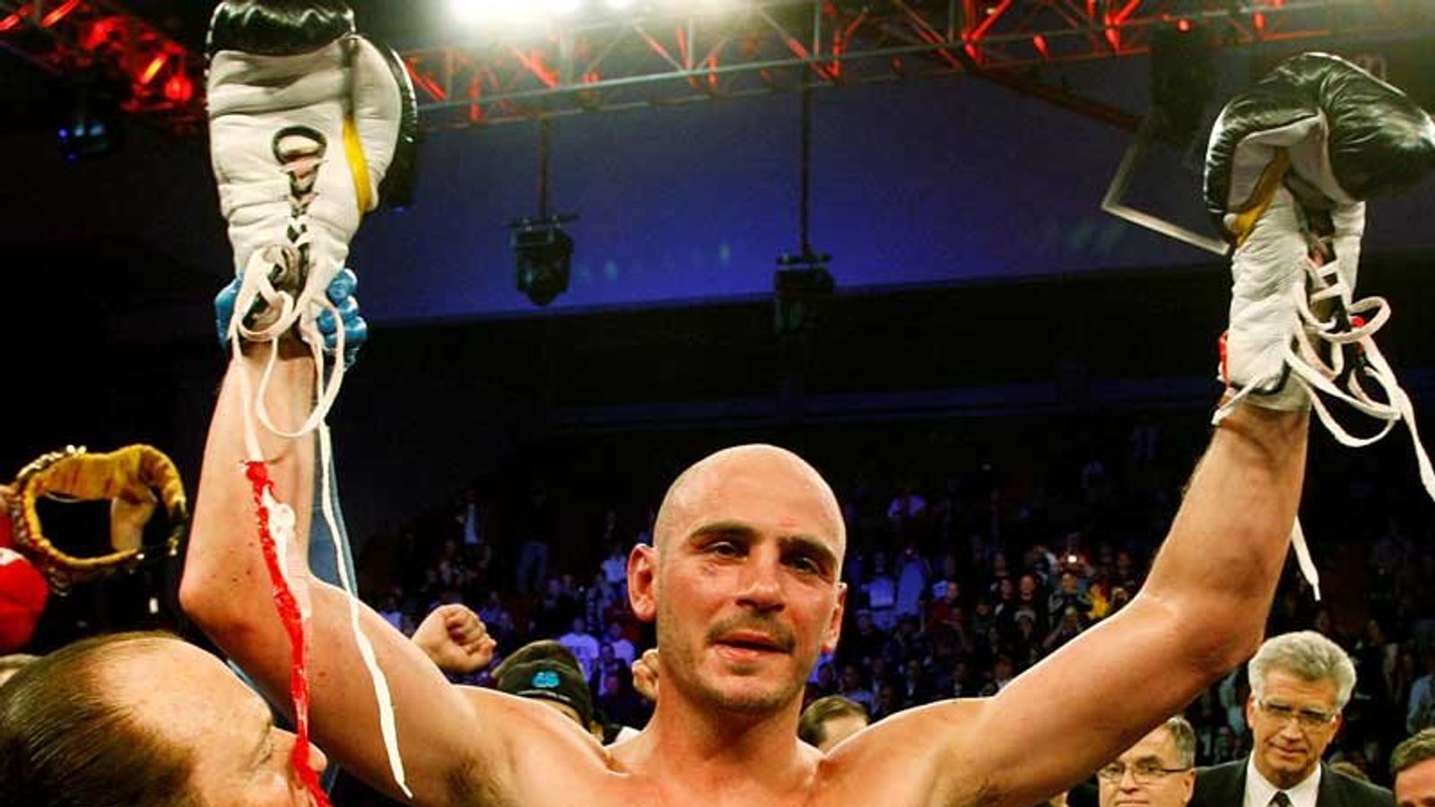Pavlik makes Espino pay | Boxing News | Sky Sports