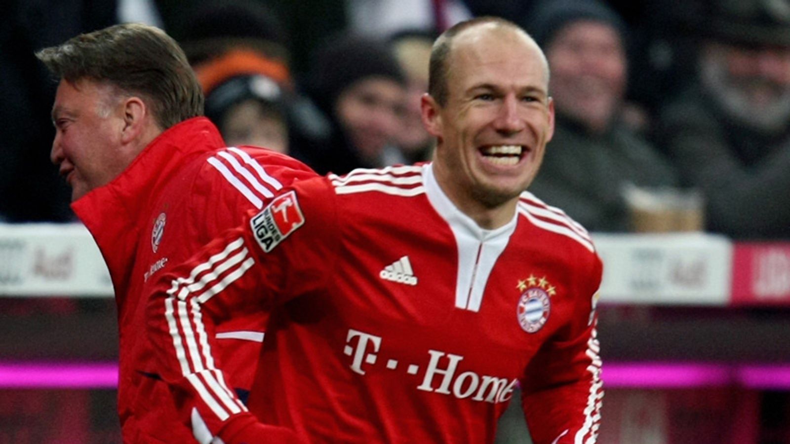 Robben - Pressure on Utd | Football News | Sky Sports