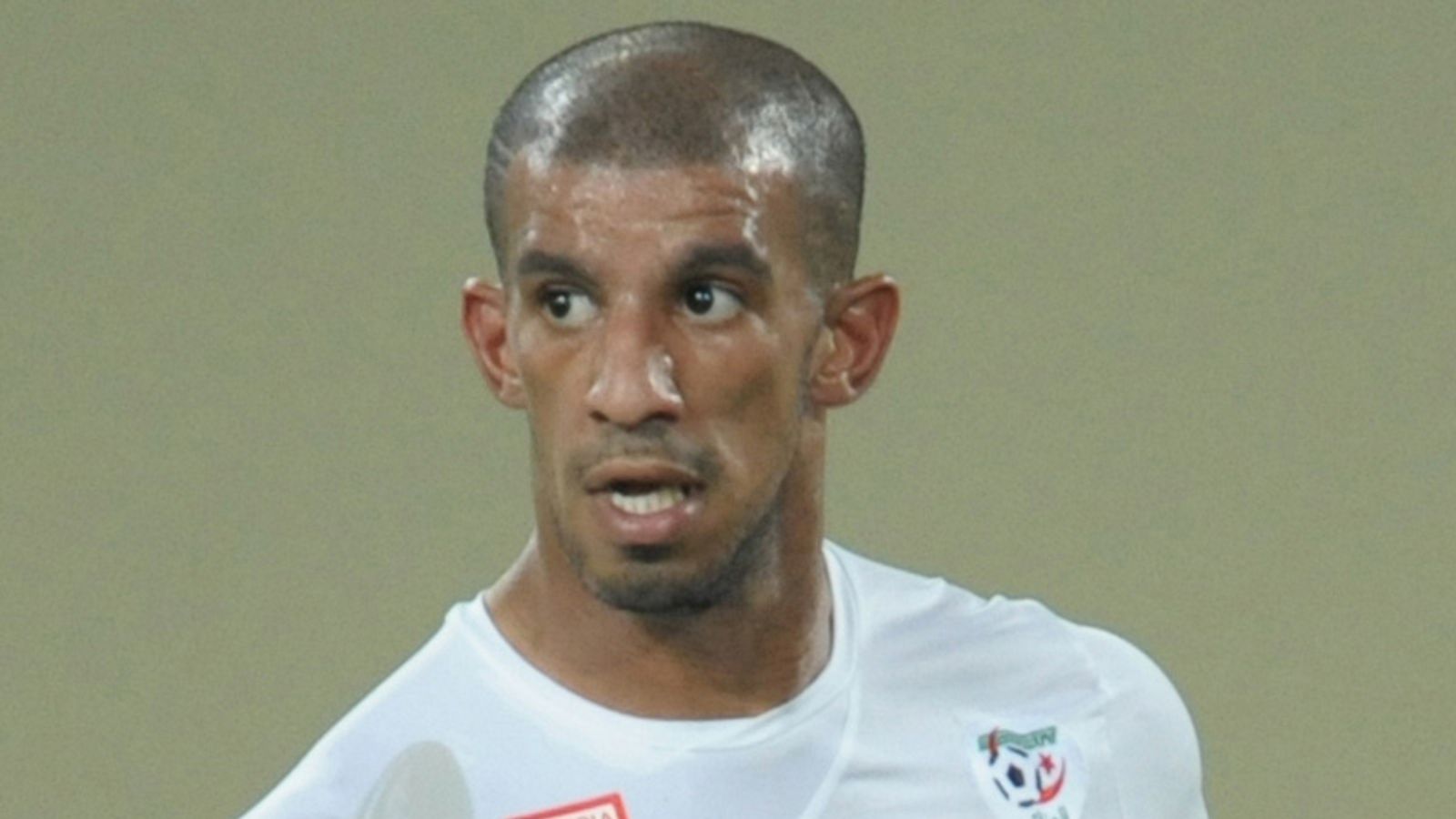 Bouazza facing two months out | Football News | Sky Sports