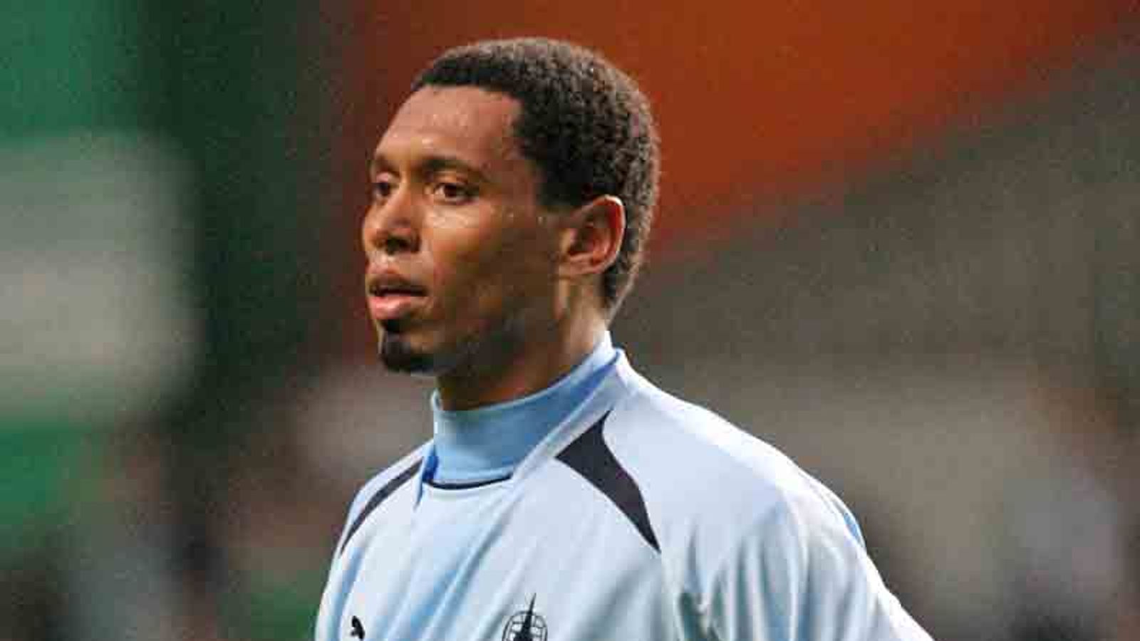 Defender Pele leaves Dons | Football News | Sky Sports