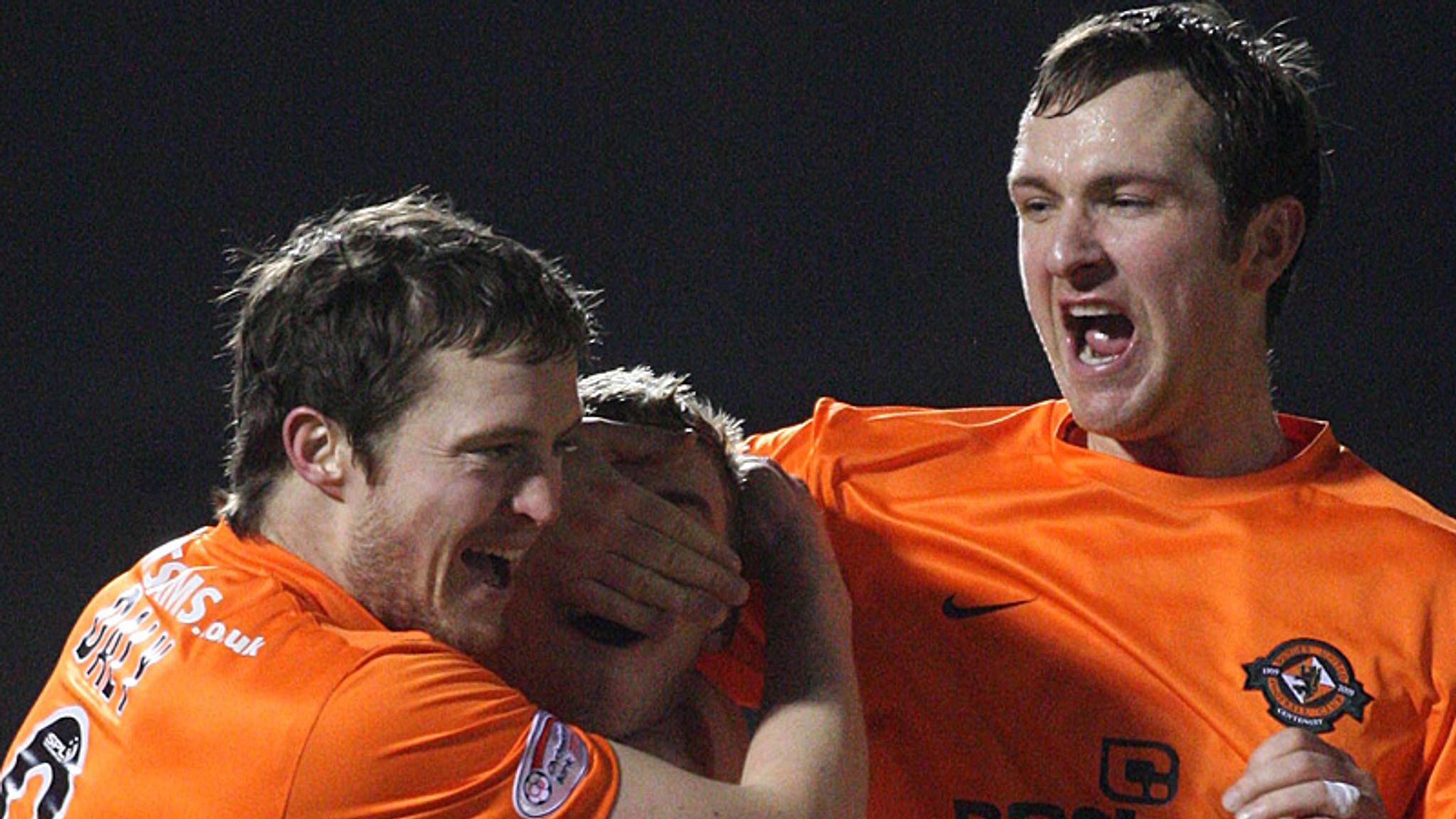 Goodwillie seals Terrors win | Football News | Sky Sports