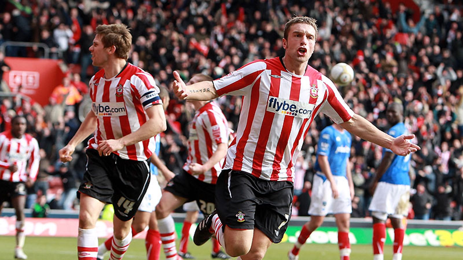 Lambert strike seals Saints win | Football News | Sky Sports