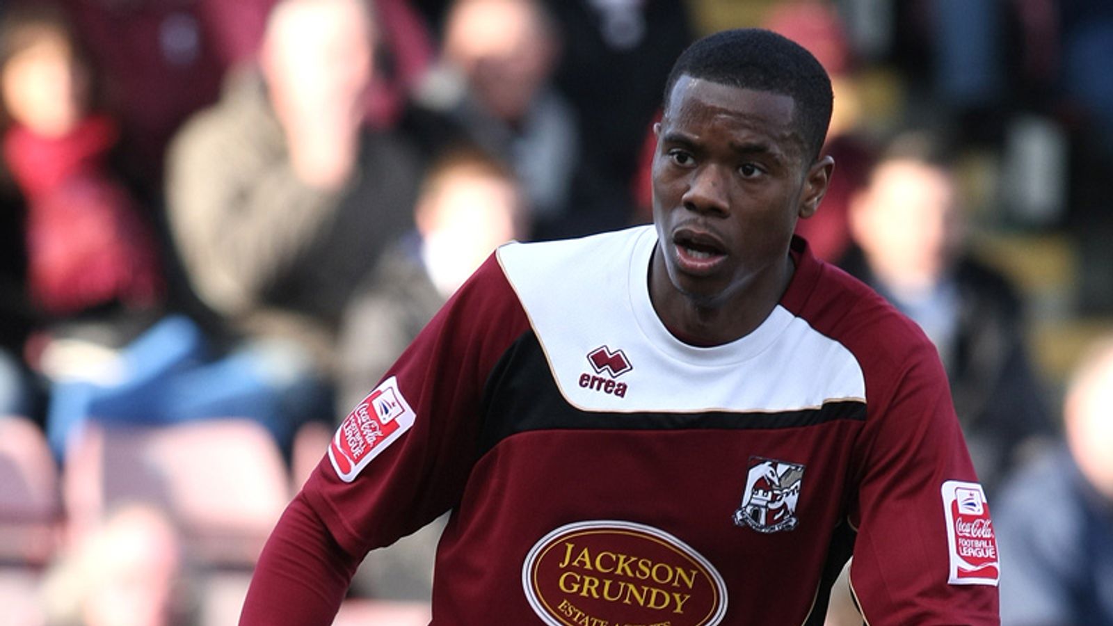 Davis commits to Cobblers | Football News | Sky Sports