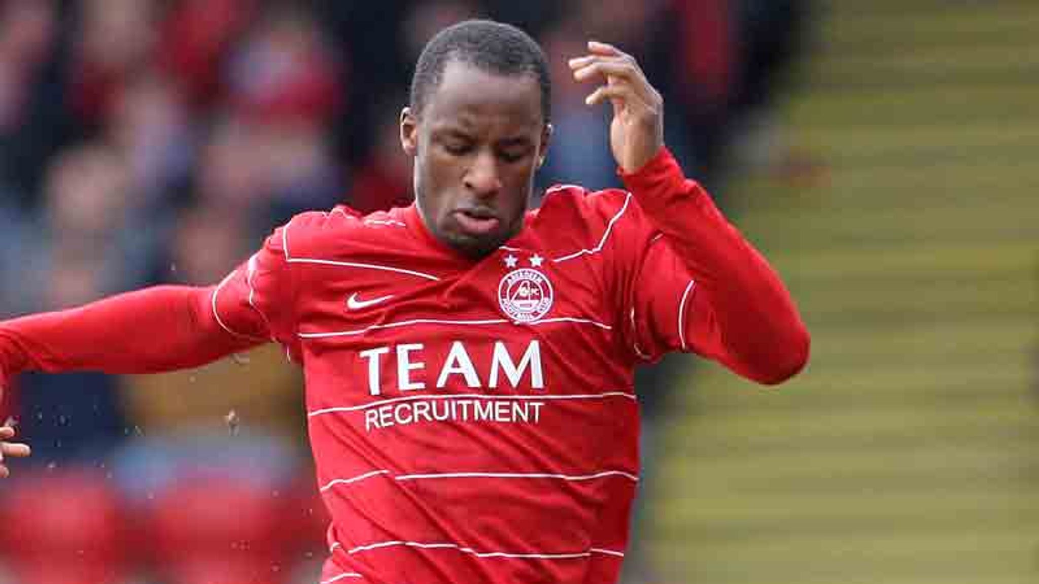 Dons keen to retain Aluko | Football News | Sky Sports