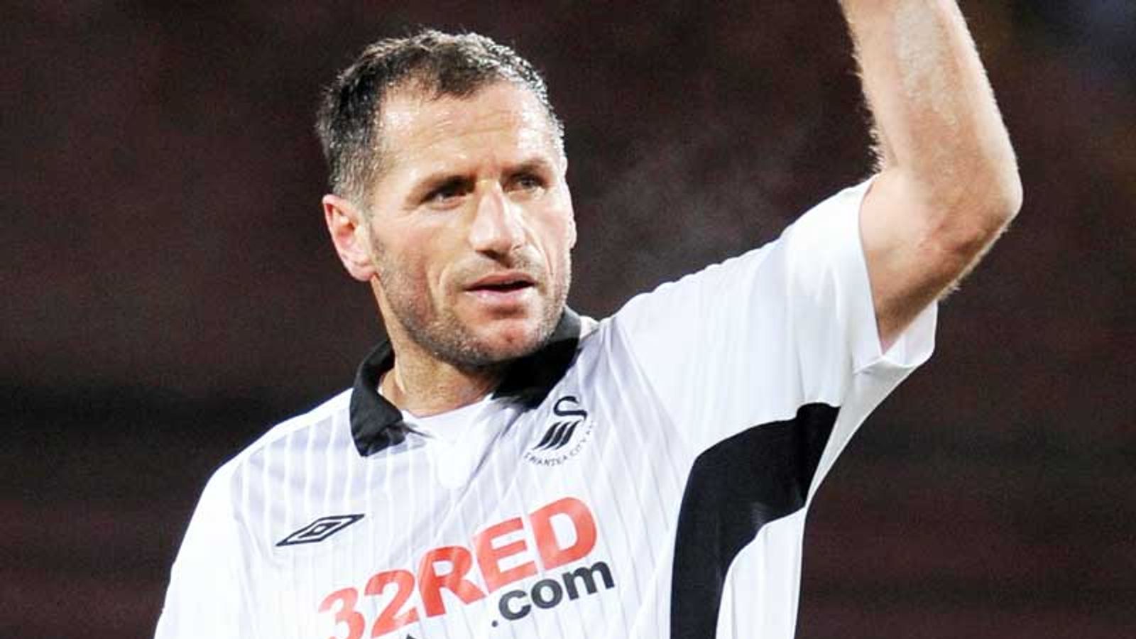 Clough eyes Kuqi stay | Football News | Sky Sports