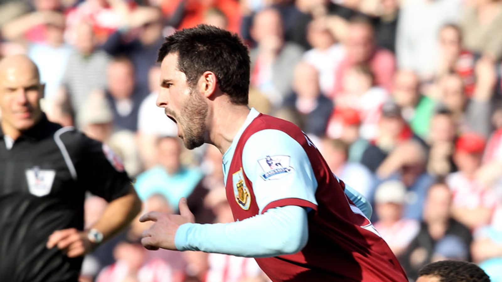 Thompson boost for Burnley | Football News | Sky Sports