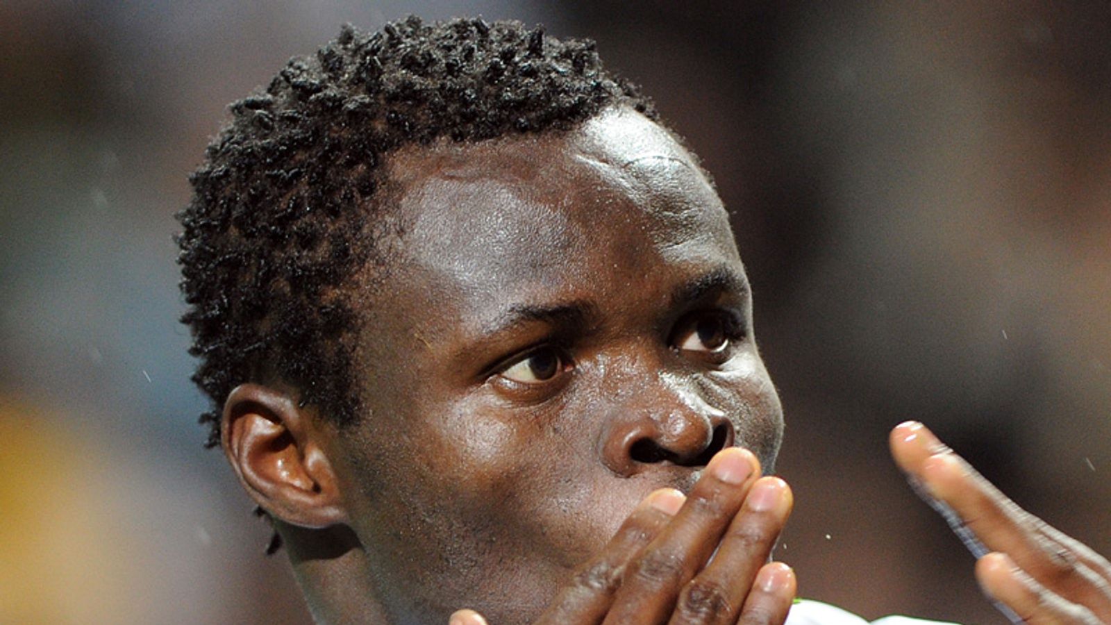 Taiwo keen for new deal | Football News | Sky Sports