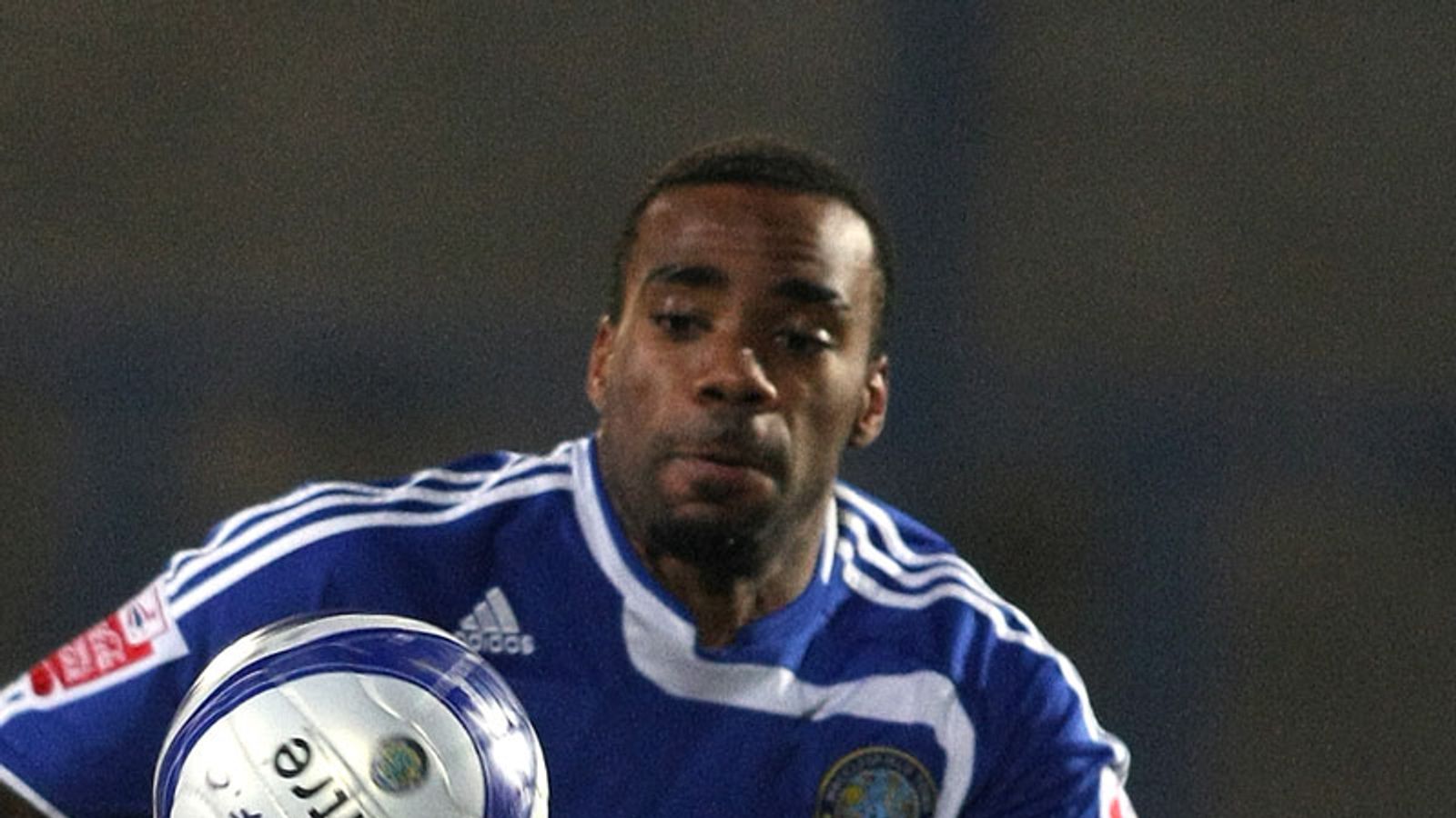 Sinclair blows it for Macc | Football News | Sky Sports