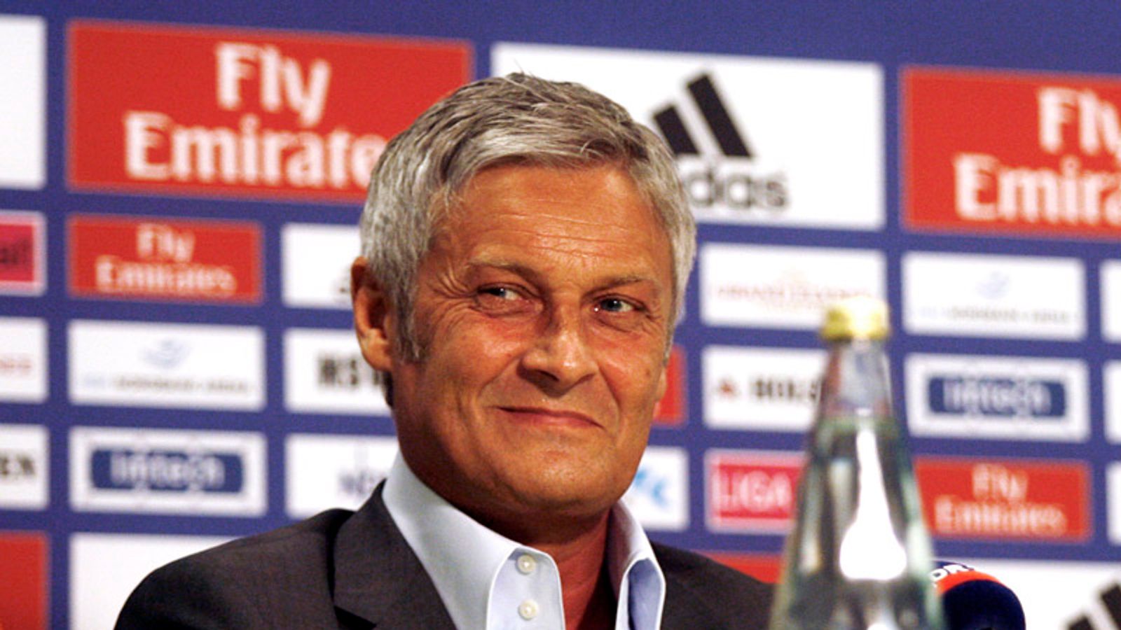 Veh rubbishes quit reports | Football News | Sky Sports