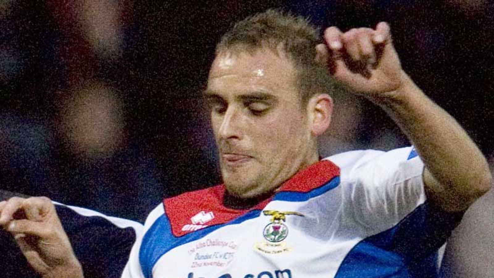 Munro adds to Dons' misery | Football News | Sky Sports