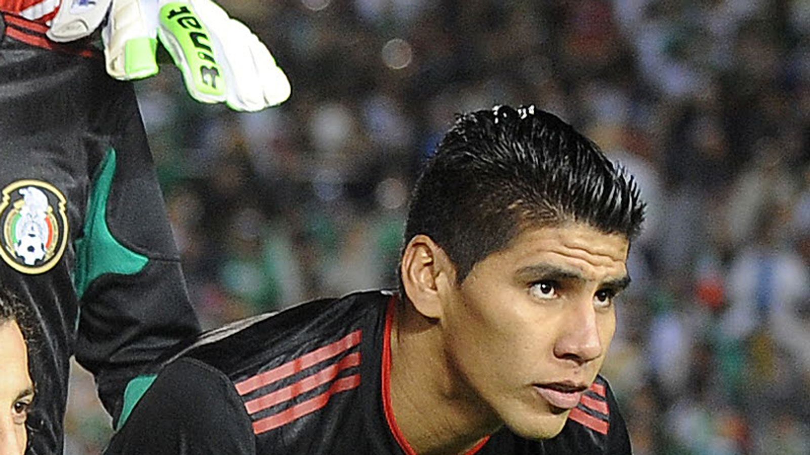 Fulham close on Salcido | Football News | Sky Sports