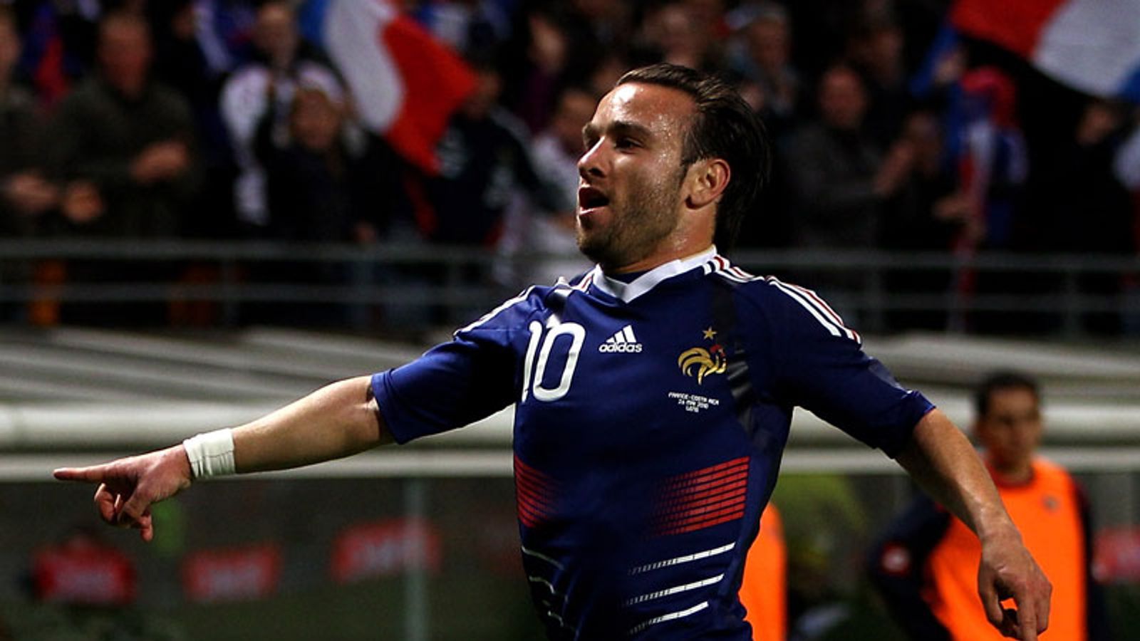 Dream debut for Valbuena | Football News | Sky Sports