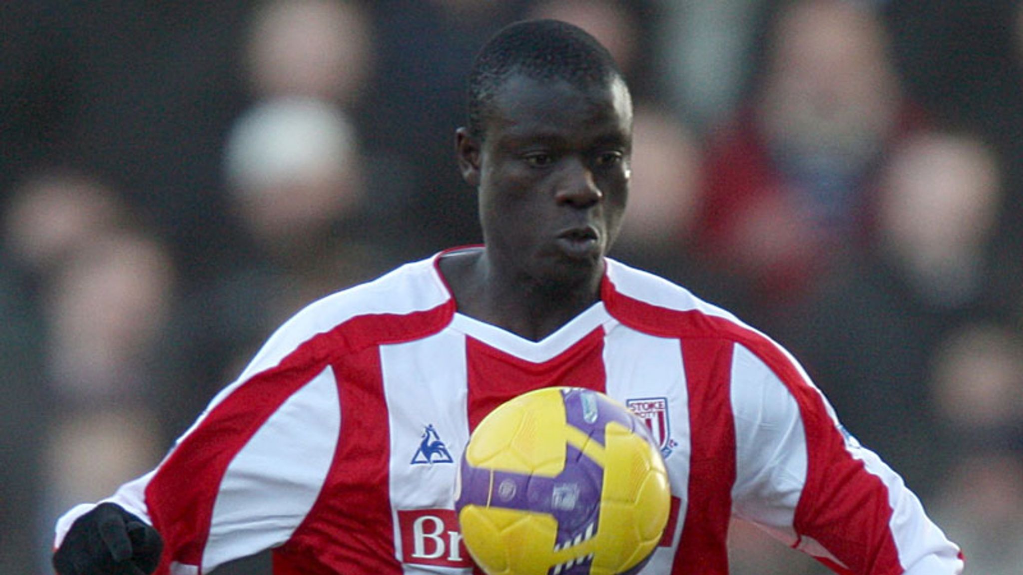 Faye looking for new club | Football News | Sky Sports