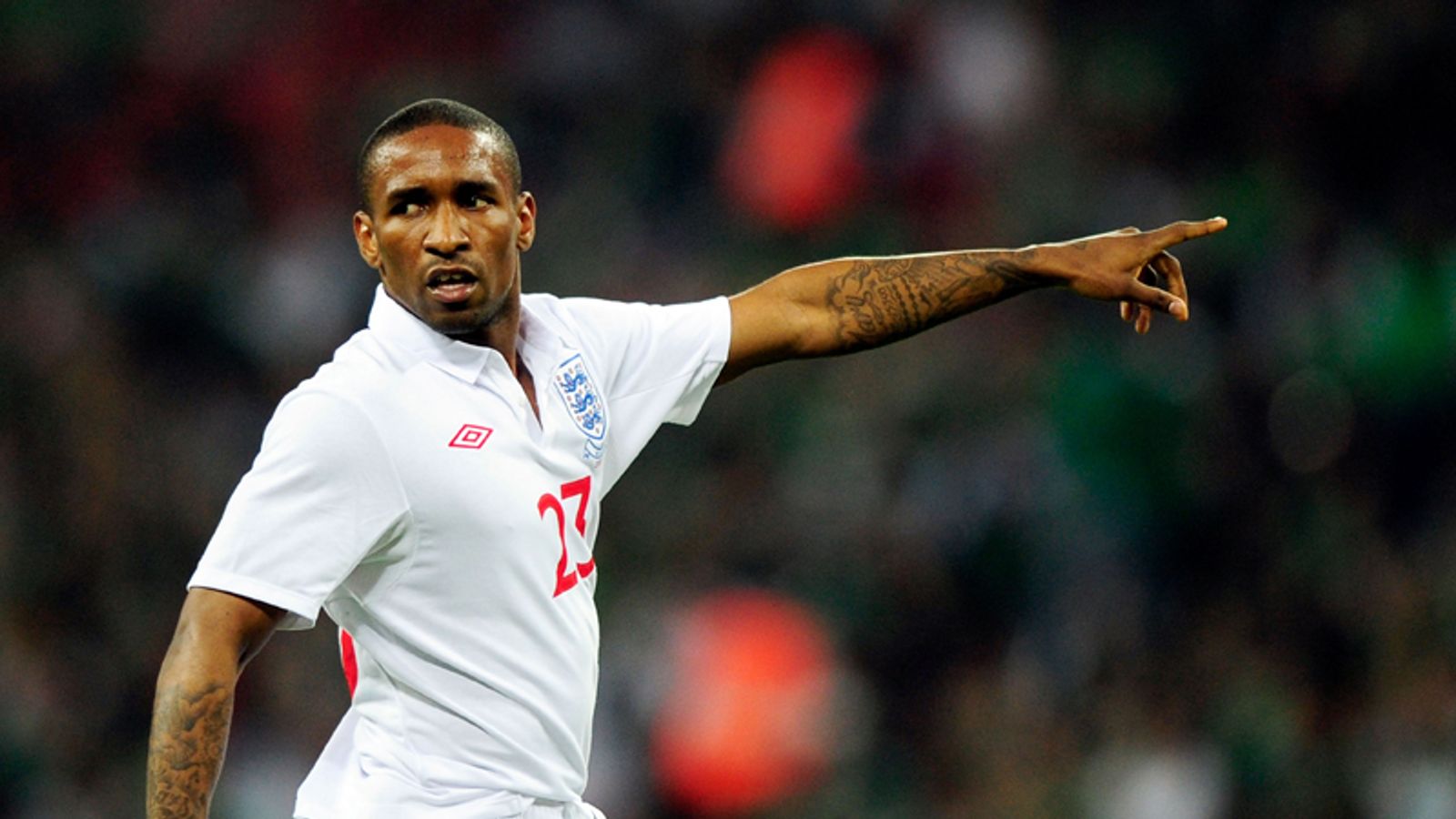 Defoe plays down Rooney impact | Football News | Sky Sports