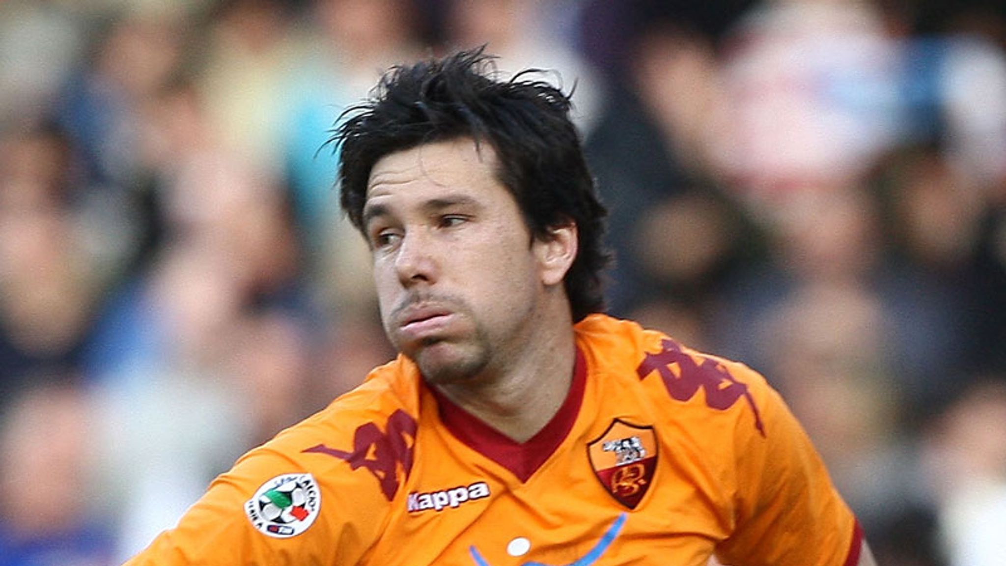 Reds look to deal in Doni | Football News | Sky Sports