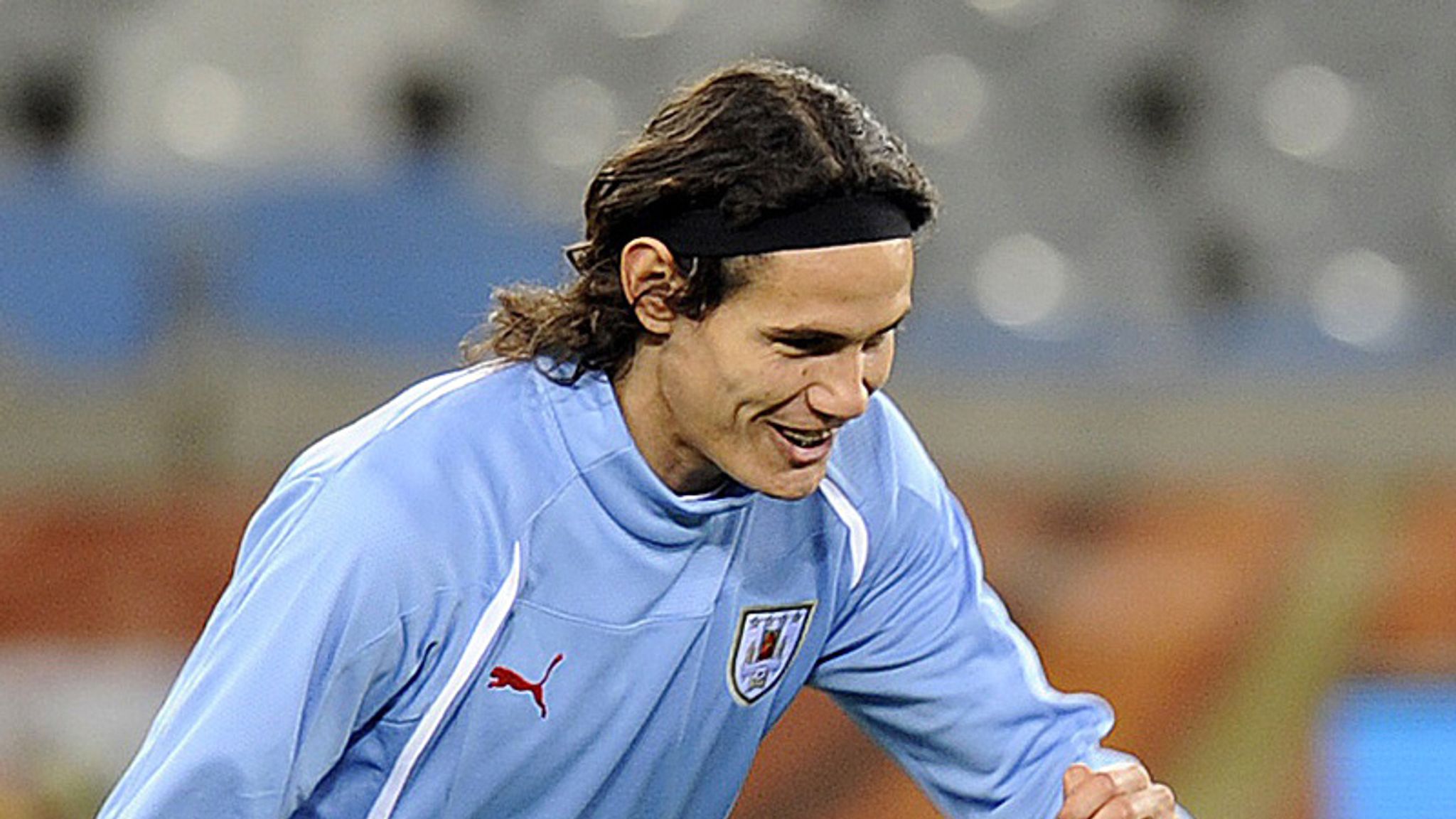 Italy over England for Cavani | Football News | Sky Sports