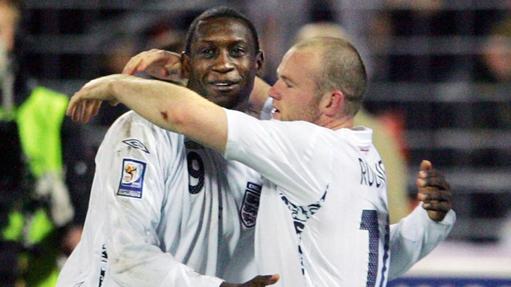 Heskey shows Roo support | Football News | Sky Sports